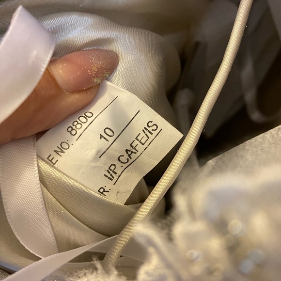 Allure Bridals | Dresses | Allure Bridal Ivory Wedding Dress Style 880 ...